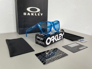 oakley frogskins vr46, Men's Fashion, Watches & Accessories, Sunglasses ...
