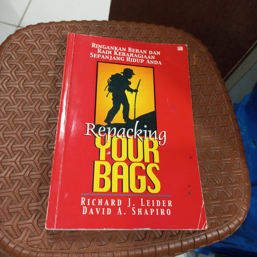 Repacking YOUR BAGS, Buku & Alat Tulis, Buku di Carousell