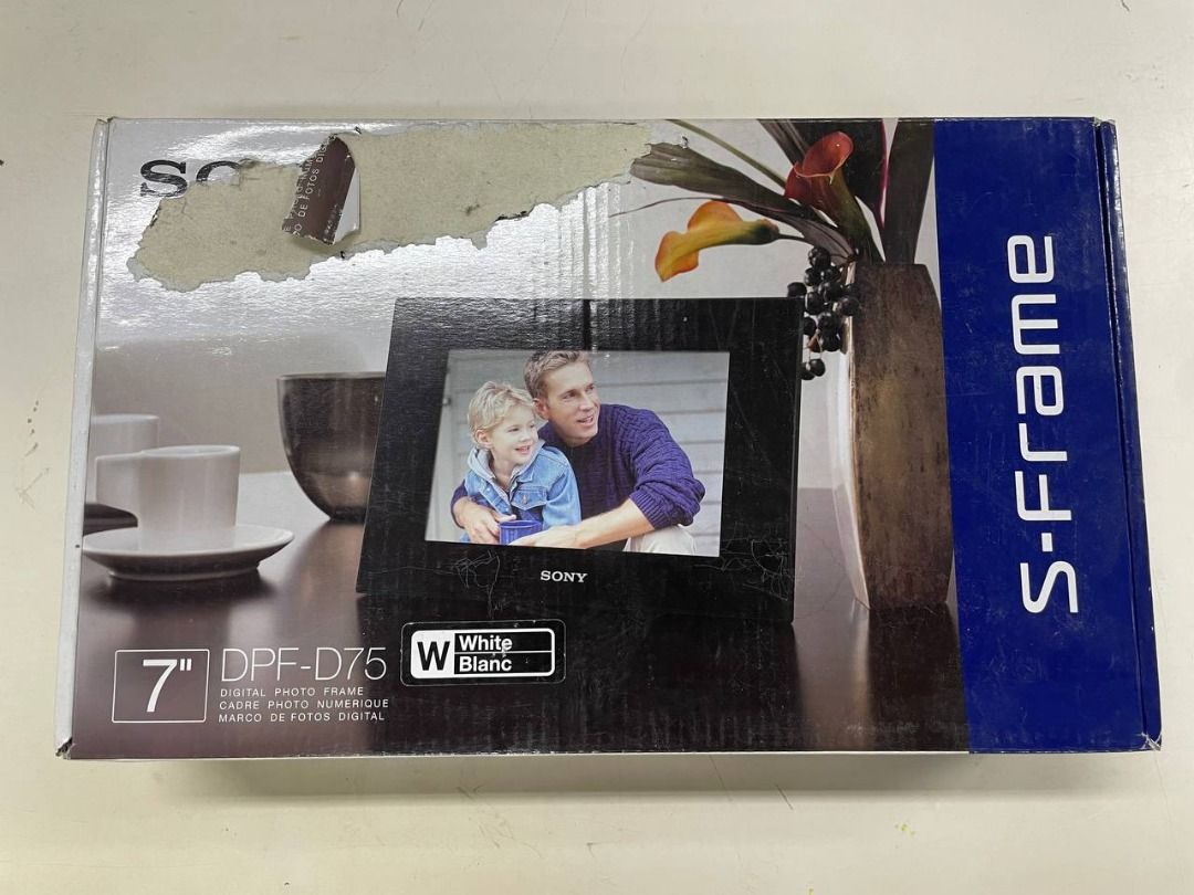 Sony DPF-D75 S-FRAME, Everything Else, Others on Carousell