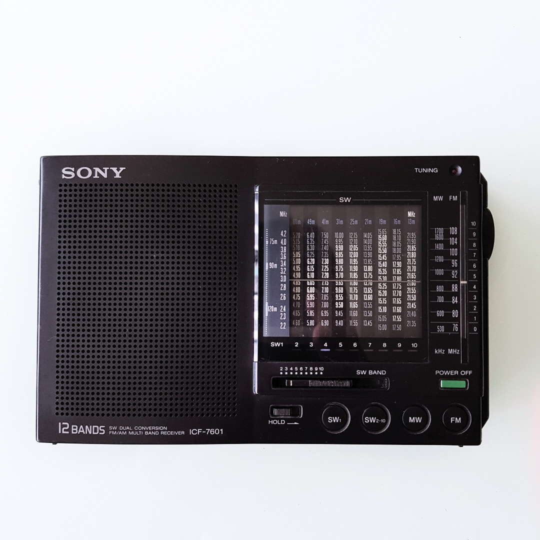 Sony ICF-7601 FM/AM Multi Band Portable Receiver SW Dual Conversion 12 ...