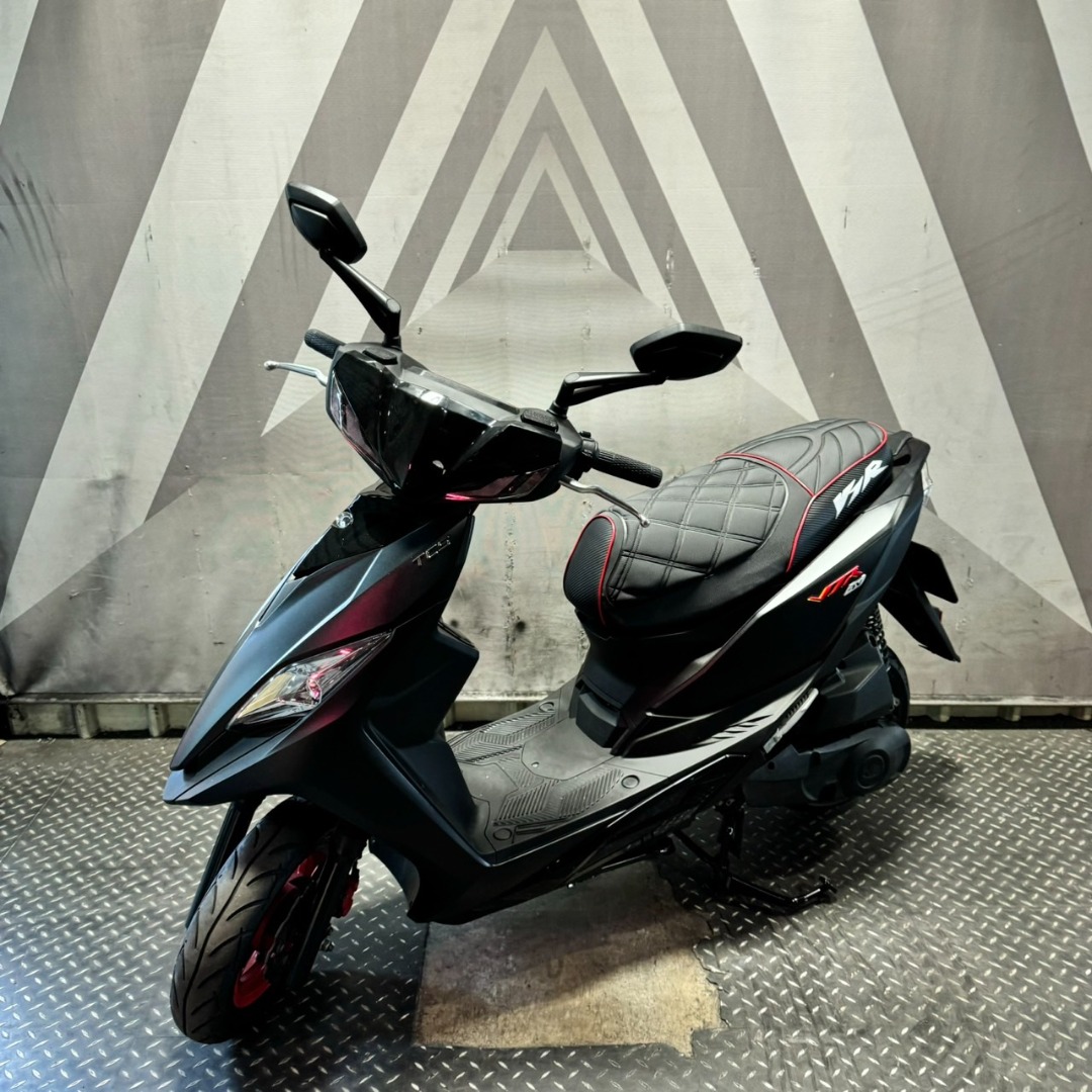 【保固車】【0元交車】2023年 KYMCO 光陽 VJR 125 4V VJR125 機車 ABS TCS 雙碟, 機車, 新古保固在旋轉拍賣