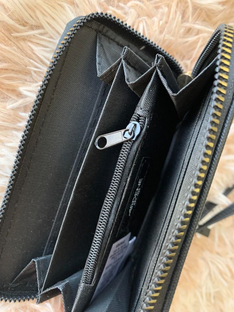 Authentic Brand New Ardene Black Wallet, Women's Fashion, Bags ...