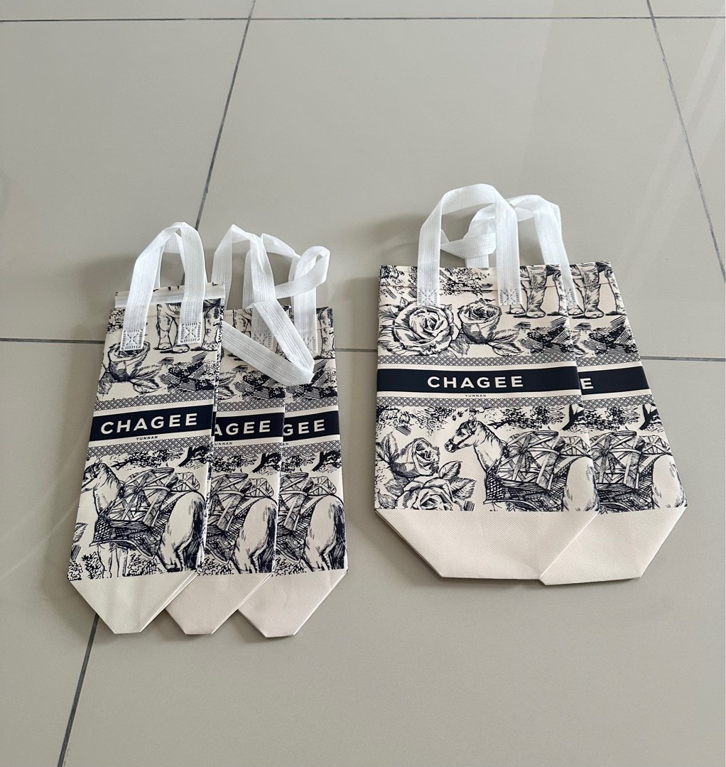 Chagee cooler bag, Women's Fashion, Bags & Wallets, Tote Bags on Carousell