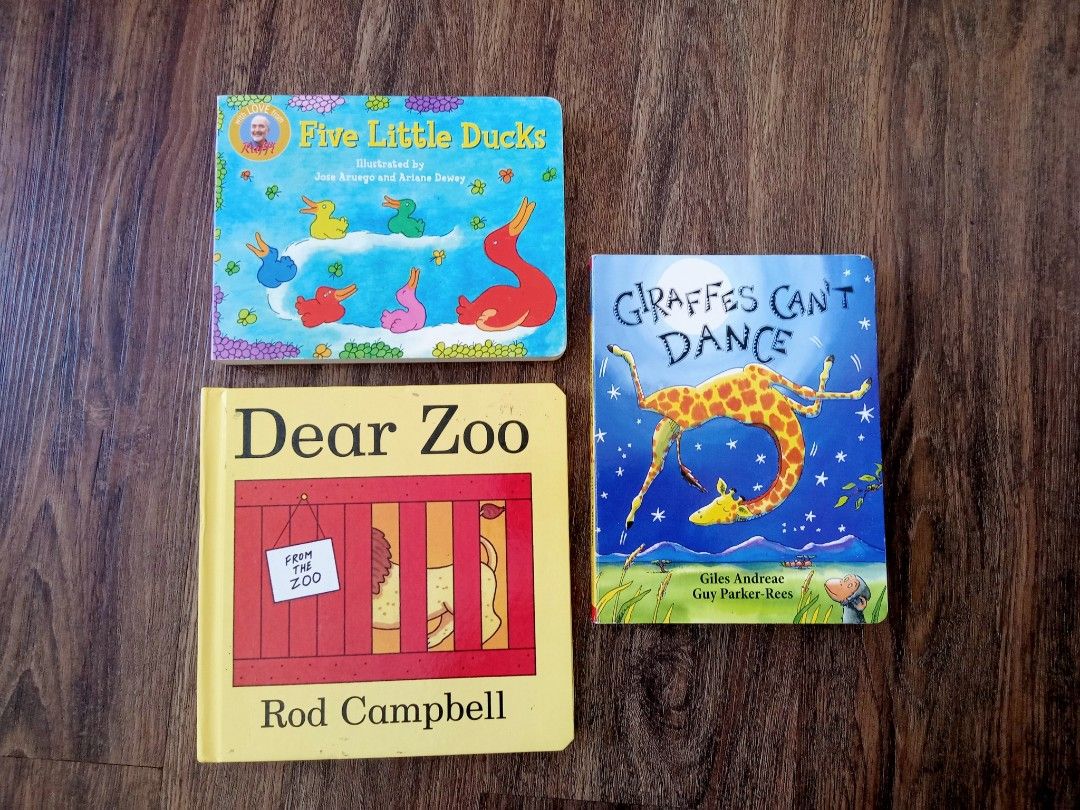 Children's classic story books Dear Zoo, Giraffes Can't Dance, 5 Little ...