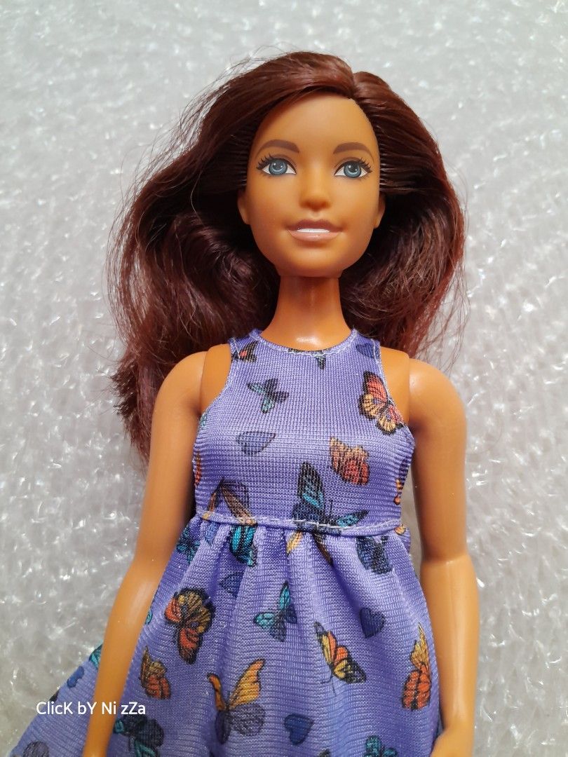 curvy barbie doll preloved, Hobbies & Toys, Toys & Games on Carousell