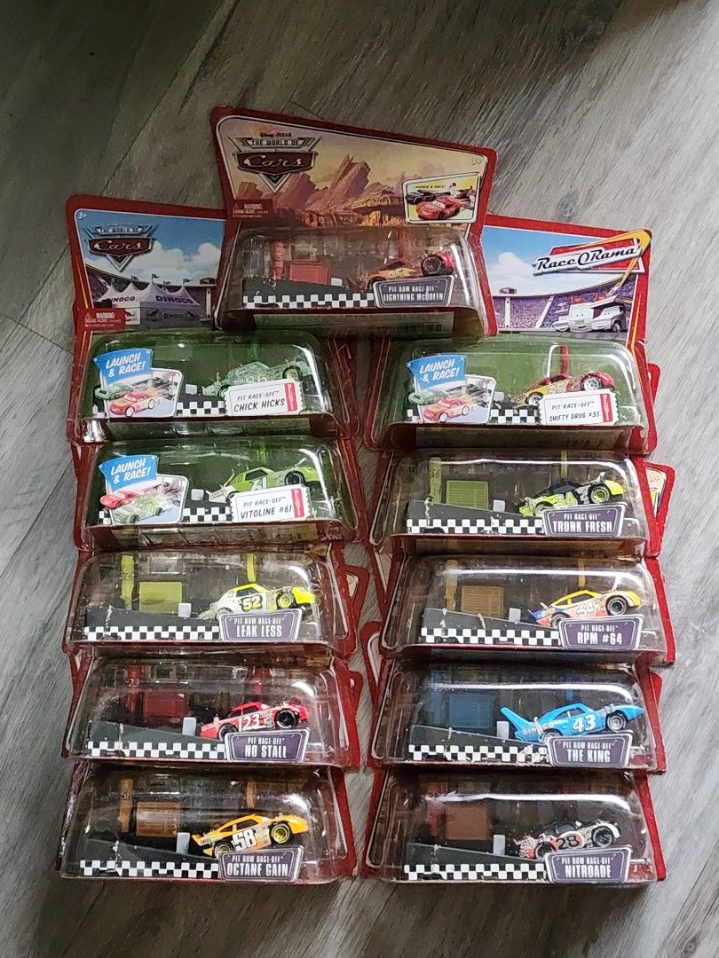 Disney Pixar Cars Pit Row Race-Off Lightning McQueen Chick Hicks King ...