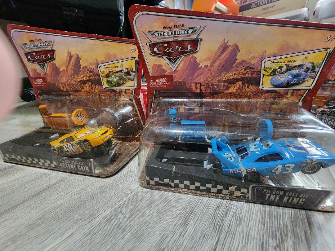 Disney Pixar Cars Pit Row Race-Off Lightning McQueen Chick Hicks King ...