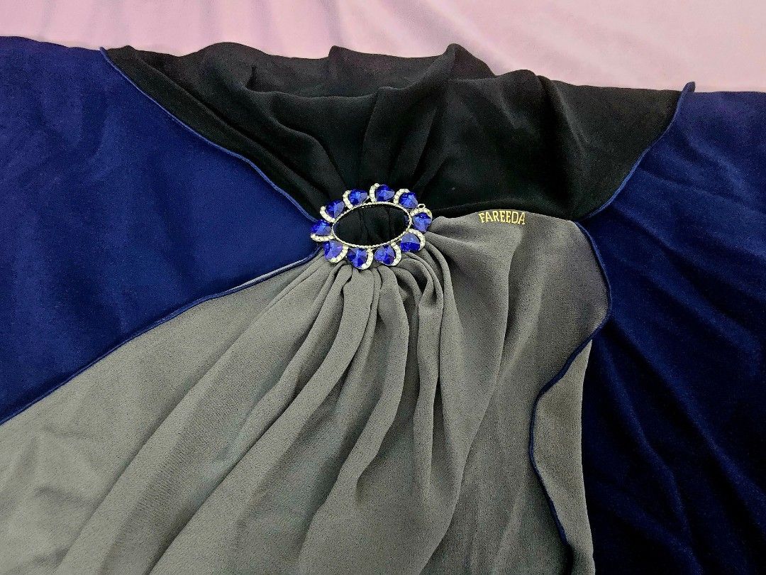 Fareeda Instant Shawl Original, Women's Fashion, Muslimah Fashion ...