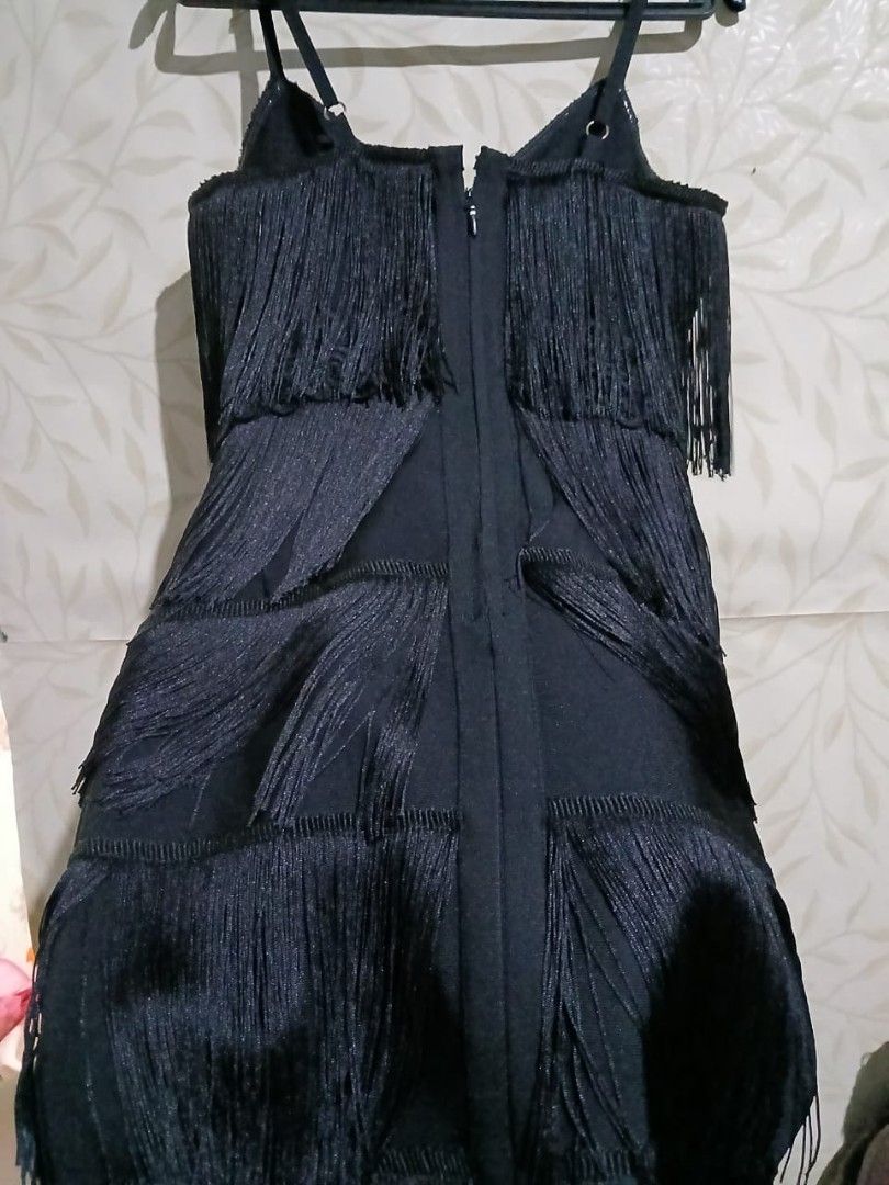 Gaun pesta wanita Rumbai, Fesyen Wanita, Pakaian Wanita, Gaun & Rok di ...