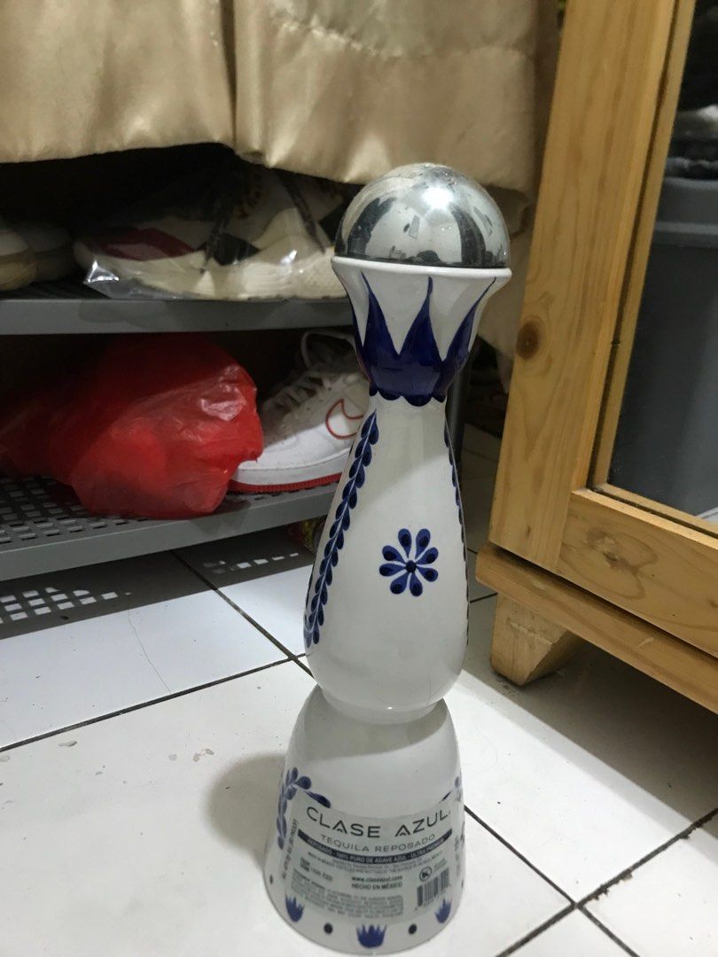 Keramik Botol Tequila Clase Azul, Antik, Pajangan di Carousell