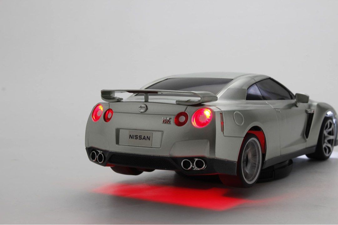 Kyosho Nissan R35 GTR with LED Lights (front / rear) - First Mini Z Ready To Run JDM RC Car set ...