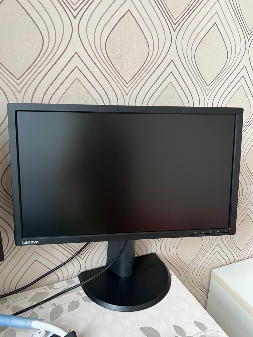 Lenovo Screen Model T2324pA, Computers & Tech, Desktops on Carousell