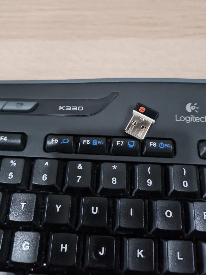 Logitech Keyboard K330, Computers & Tech, Parts & Accessories, Computer Keyboard on Carousell