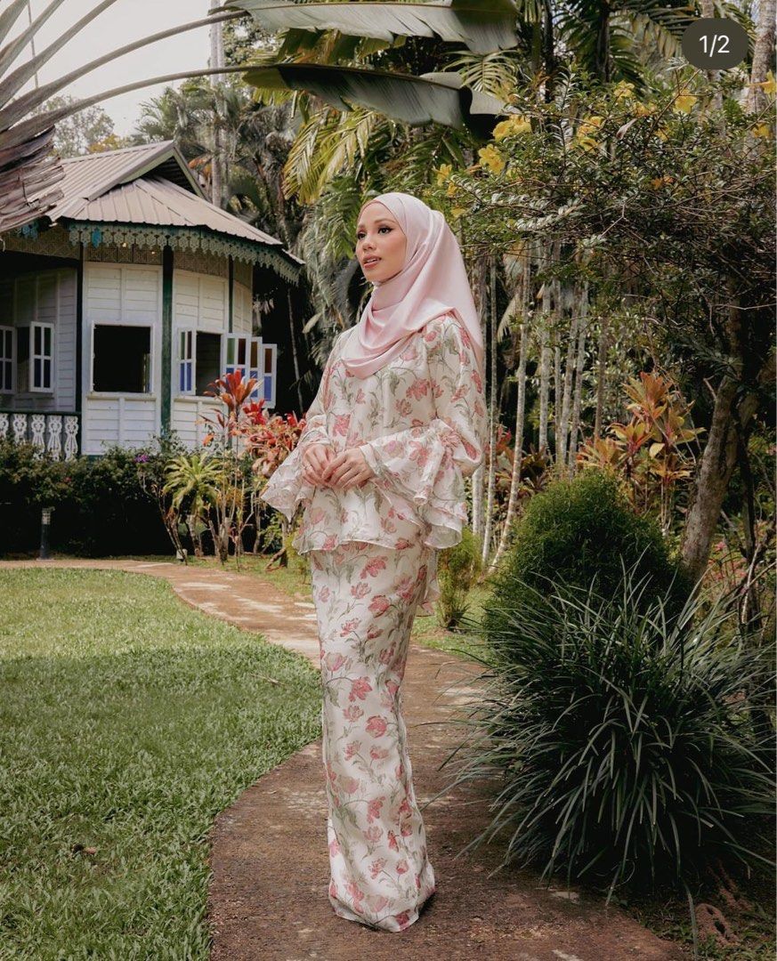 Minimalace Love Raya 2024 Kurung, Women's Fashion, Muslimah Fashion ...