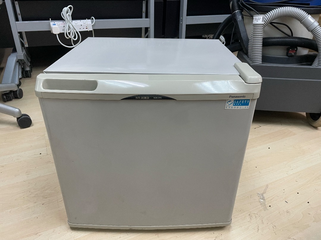 Panasonic NR-A5ED-H6P mini fridge (50L) (non cfc), TV & Home Appliances ...