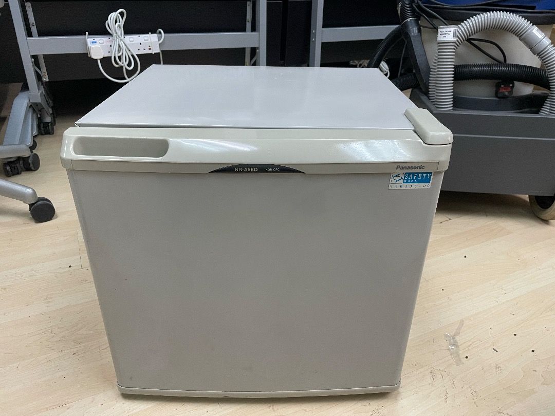 Panasonic NR-A5ED-H6P mini fridge (50L) (non cfc), TV & Home Appliances ...