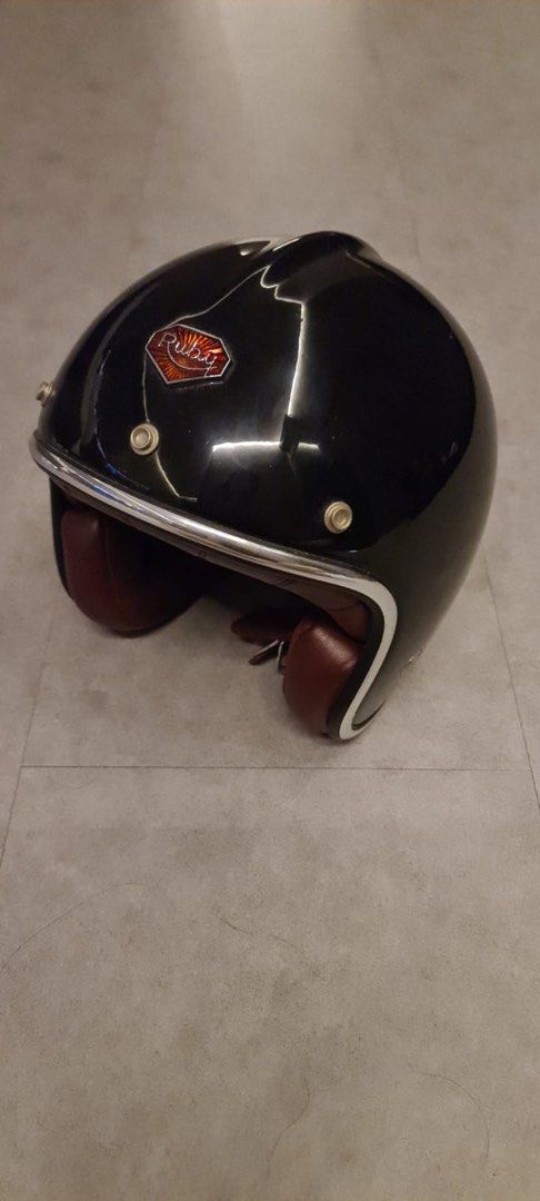 Ruby helmet, Aksesoris Mobil di Carousell