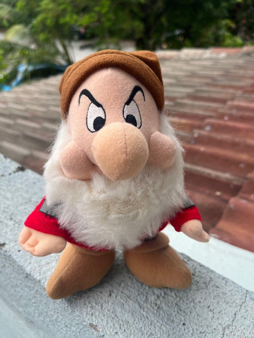 Snow white dwarf grumpy and sleepy, Hobbies & Toys, Toys & Games on Carousell