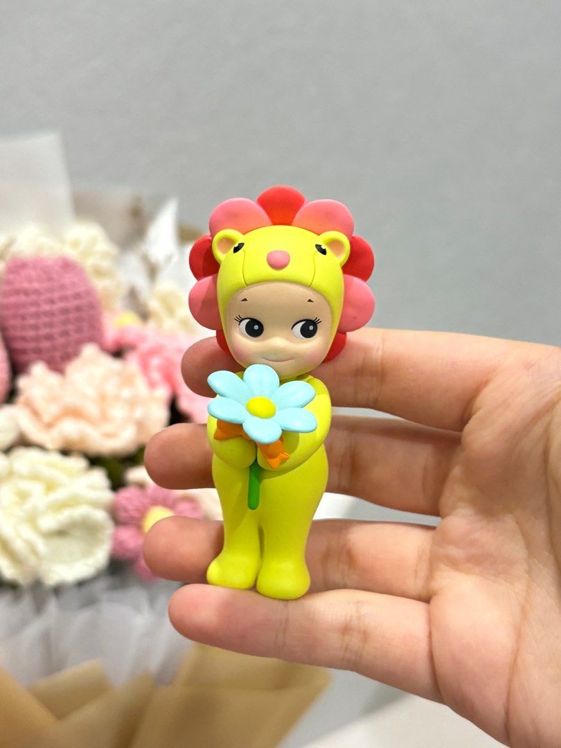 Sonny Angel Daisy Lion (flower series), Hobbies & Toys, Toys & Games on ...