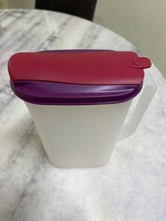 Tupperware Quart Slim Line Pitcher Refrigerator 1.9L Water Jug Blue ...