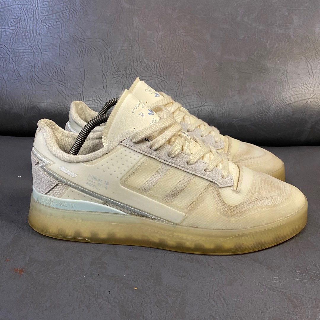 Adidas Forum Tech Boost Sepatu Second, Fesyen Pria, Sepatu , Sneakers di Carousell