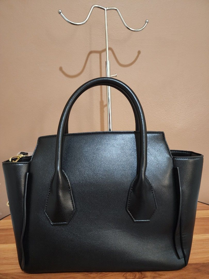 Austin Reed London, Women's Fashion, Bags & Wallets, Tote Bags on Carousell