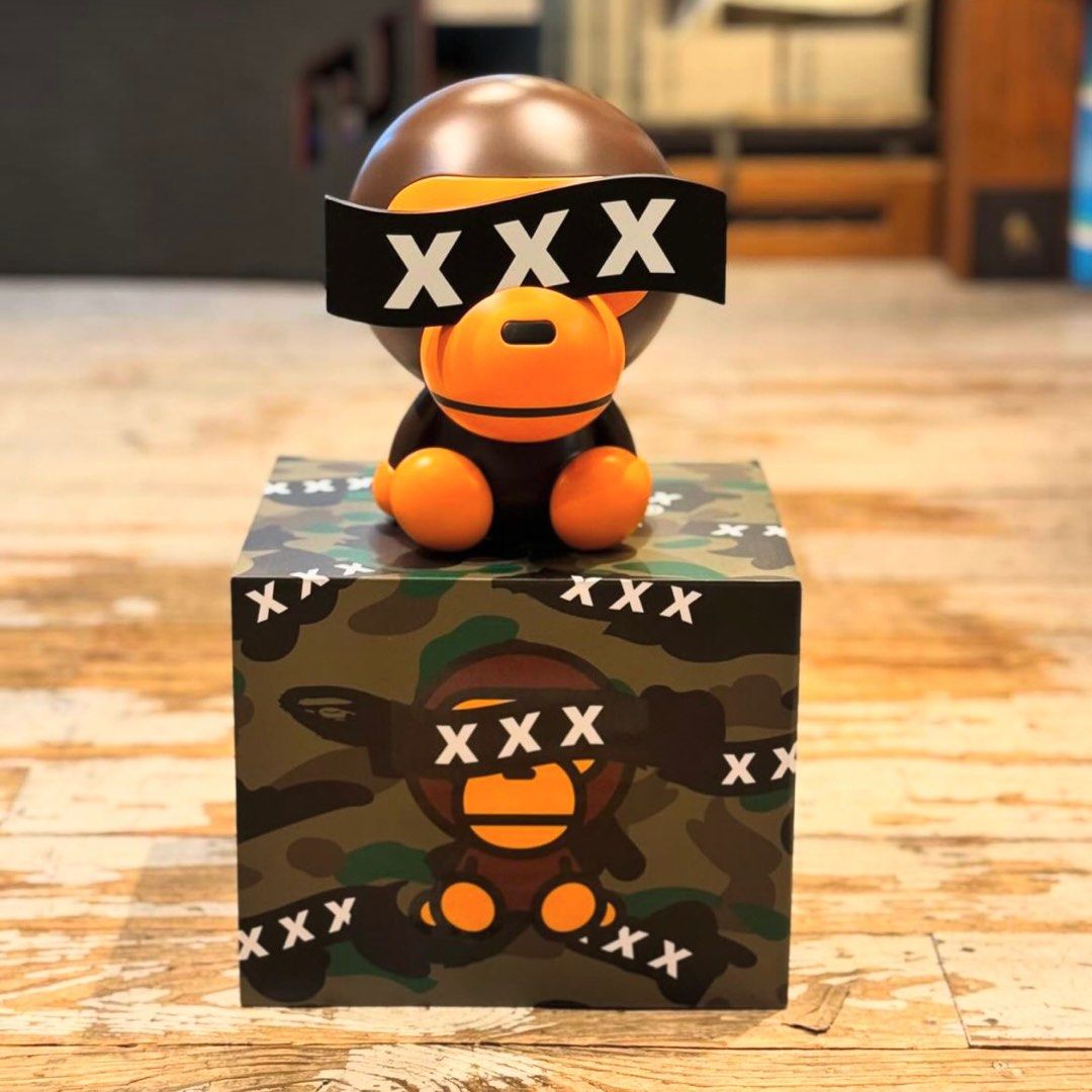 BAPE X GOD SELECTION XXX BABY MILO FIGURE, Hobbies & Toys, Toys & Games ...