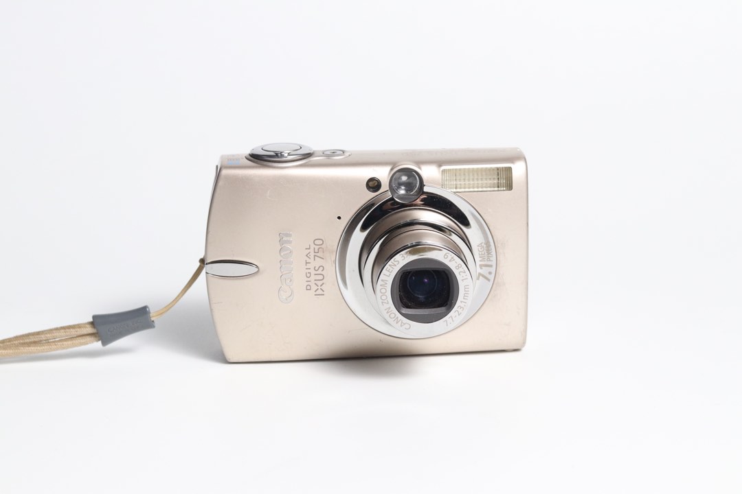 Canon IXUS 750 CCD相機 舊數碼相機 Old Digital Camera DV 錄影機 復古 Vintage Y2K, 興趣 ...