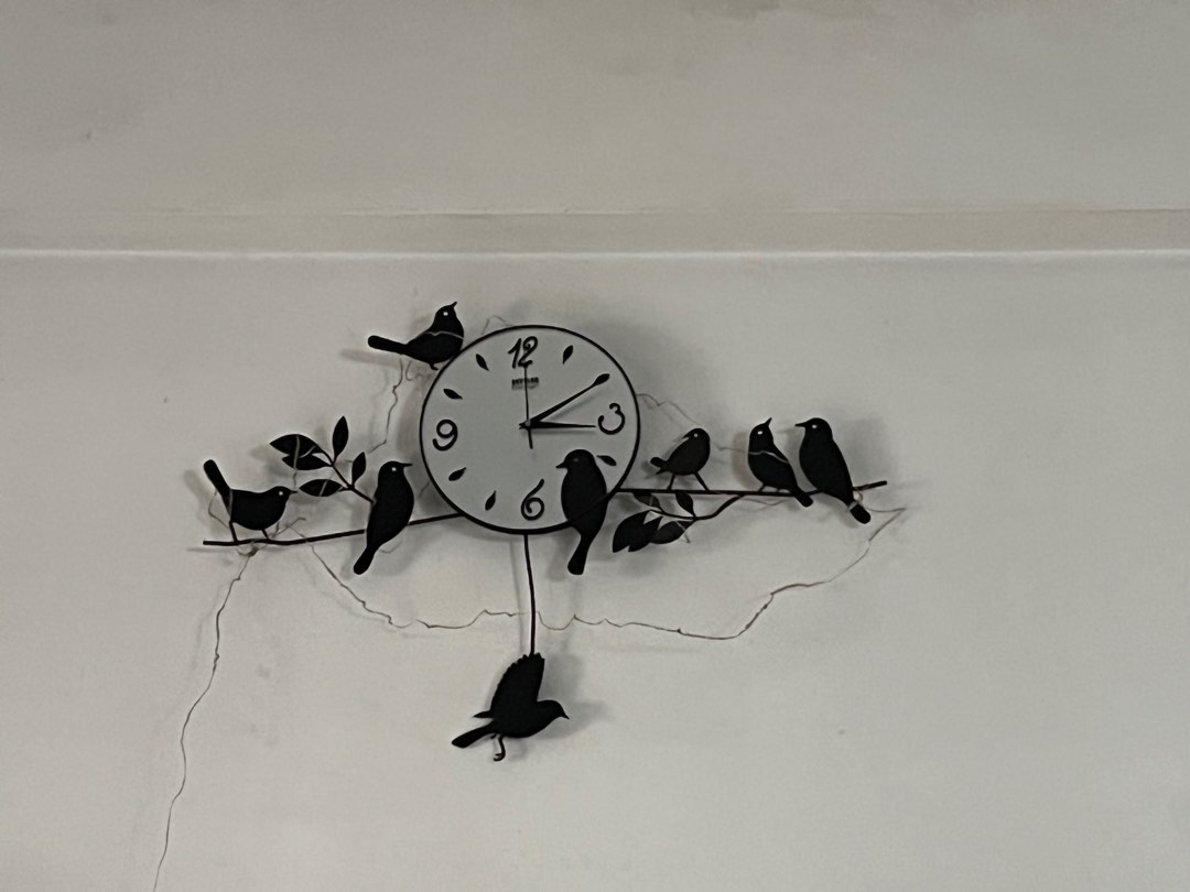 Casting crow clock, Furniture & Home Living, Home Decor, Clocks on ...