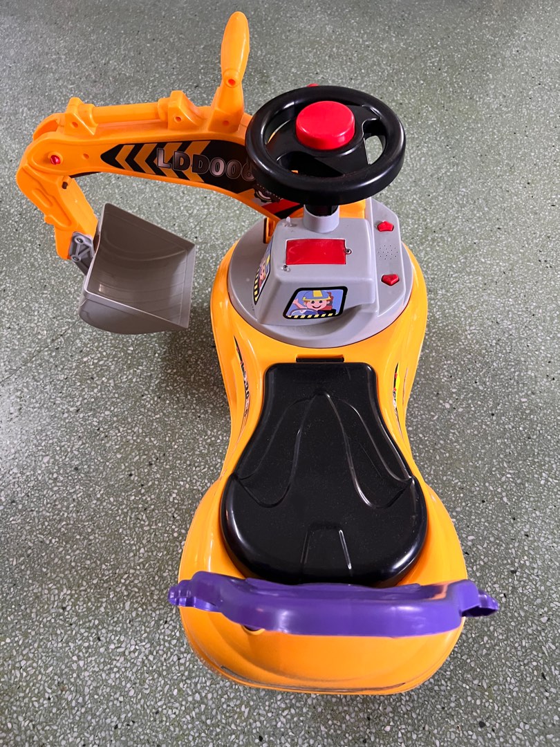 Excavator Ride On, Hobbies & Toys, Toys & Games on Carousell