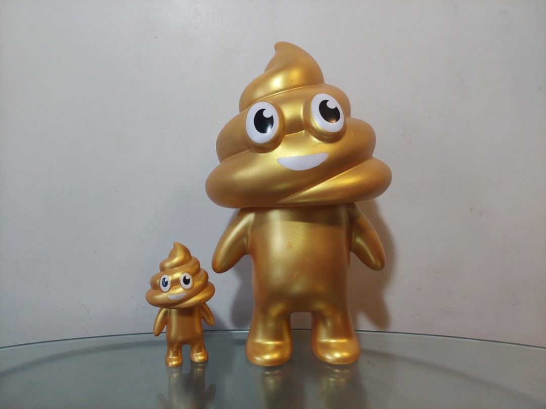 Gold poop big and small, Hobbies & Toys, Toys & Games on Carousell