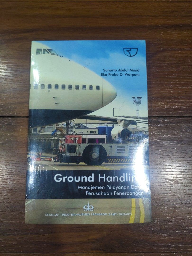 GROUND HANDLING, Buku & Alat Tulis, Buku di Carousell
