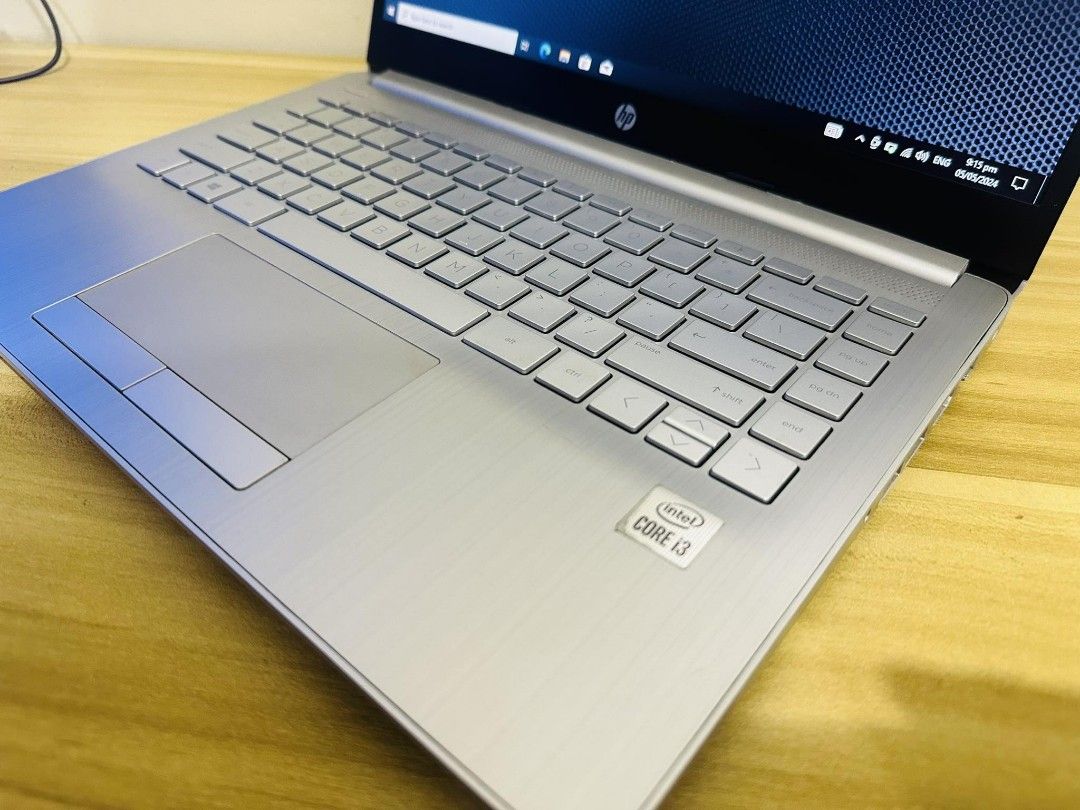 HP Laptop 14s-cf2xxx Core i3 10th gen / 128GB SSD / 4GB RAM / 14.1-inch ...