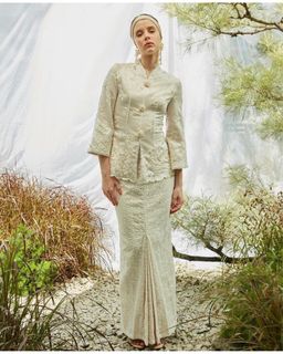 INNAI RED 2024 Leona, Women's Fashion, Muslimah Fashion, Baju Kurung ...