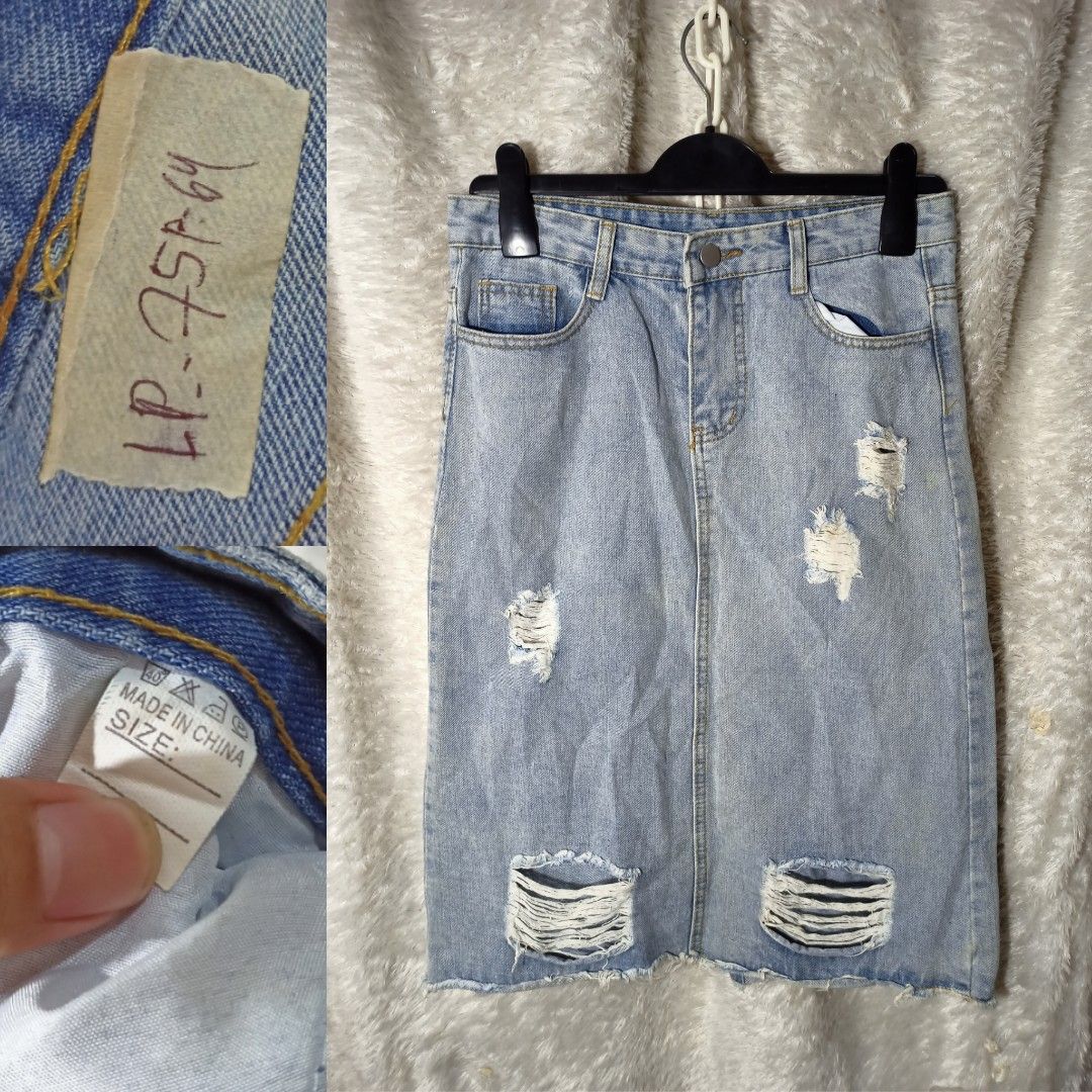 Japanese ripped skrit, Fesyen Wanita, Pakaian Wanita, Gaun & Rok di ...