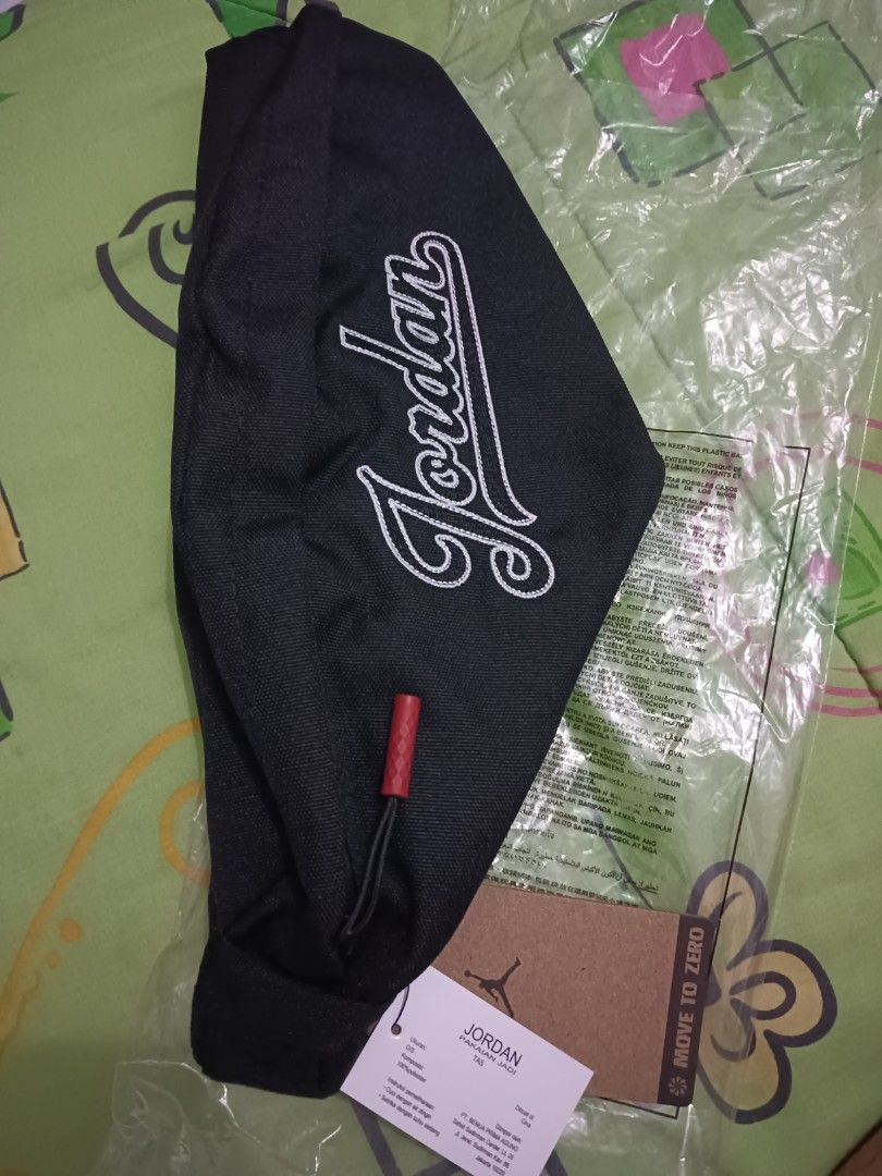 Jordan jdk mvp cross body bag, Fesyen Pria, Tas & Dompet , Tas Selempang di Carousell