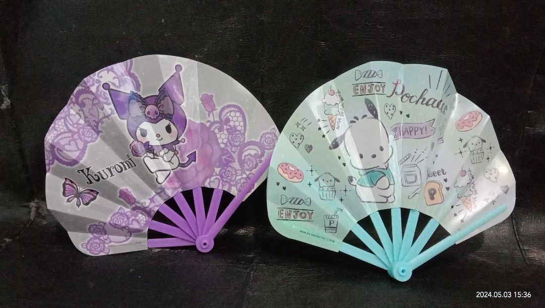 Kuromi and Pocchaco Plastic Fan 2pcs, Hobbies & Toys, Memorabilia ...