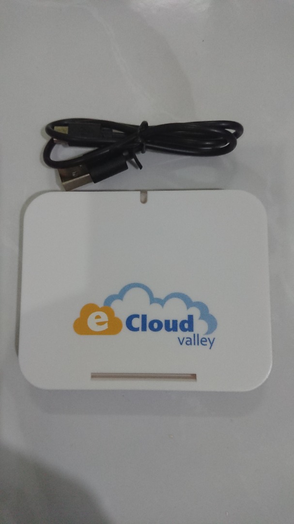 New Ecloud Valley Wireless Charger, Mobile Phones & Gadgets, Mobile & Gadget Accessories ...