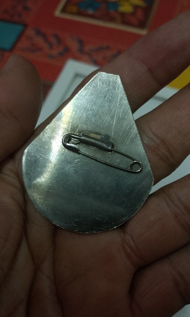 Pin badge merdeka, Hobbies & Toys, Collectibles & Memorabilia, Vintage ...