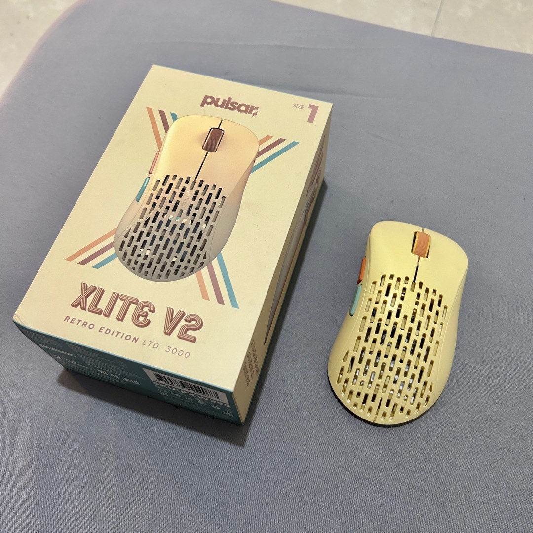 Pulsar Xlite V2 Mini Retro Edition Ultralight Ergonomic Wireless Gaming ...