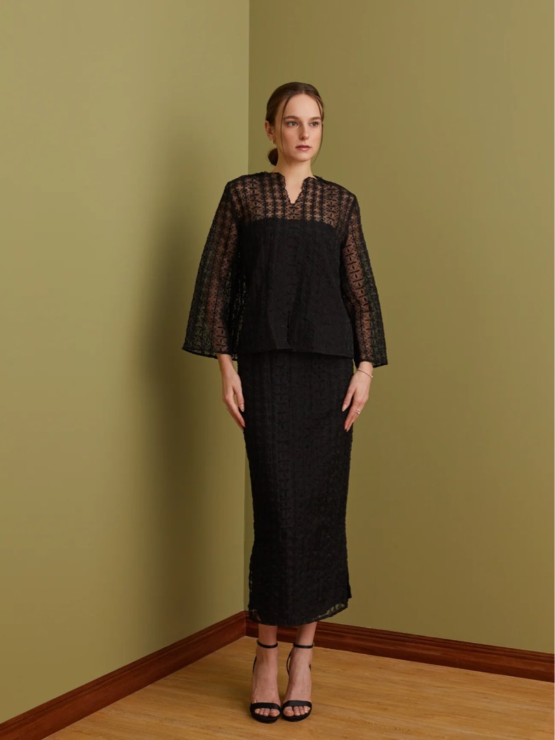 RENT - HANYA Amara Kurung In Black Set, Women's Fashion, Muslimah Fashion, Baju Kurung & sets on ...