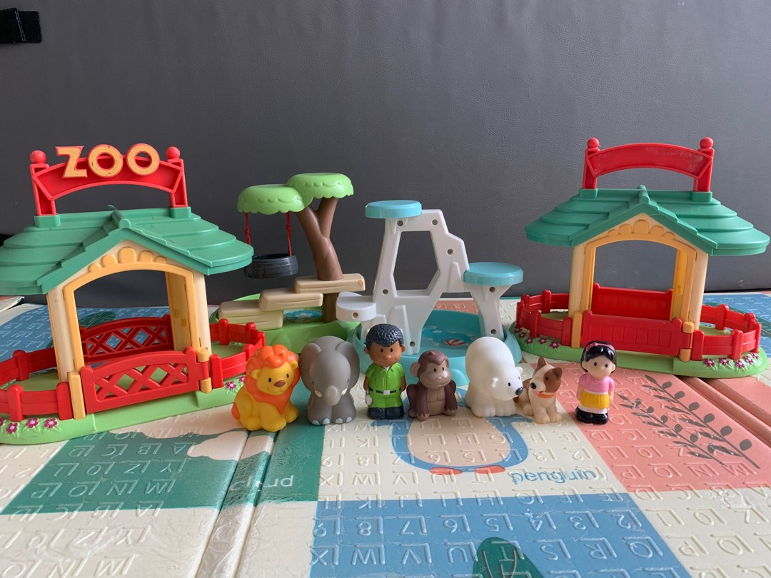 Set ELC Happyland Zoo, Toys & Collectibles, Mainan di Carousell