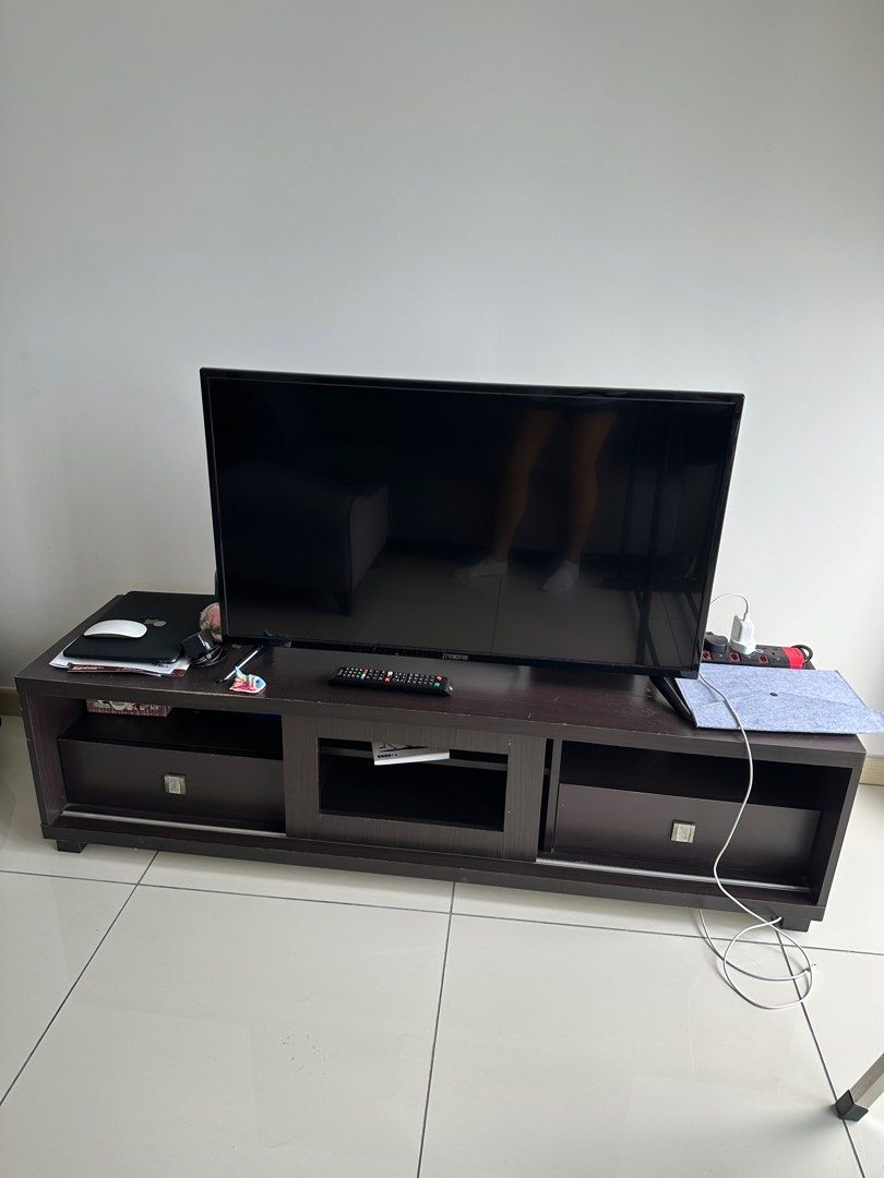 Smart TV 42 inch, TV & Home Appliances, TV & Entertainment, TV on Carousell