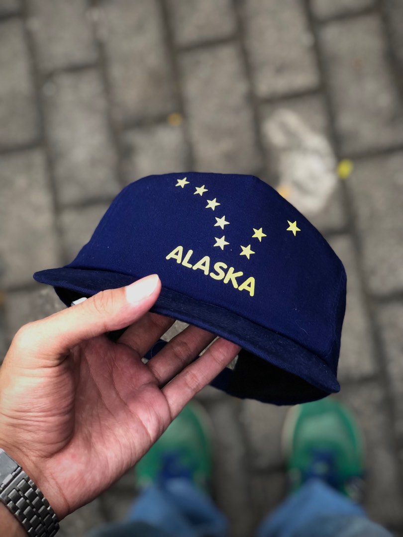 Topi Vintage hat. Alaska Northern Lights, Fesyen Pria, Aksesoris, Topi ...
