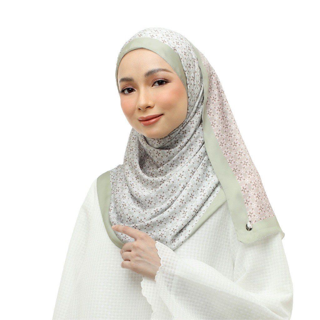 Waarnaraya 2024: Cerita Kita in Dariani, Women's Fashion, Muslimah Fashion, Hijabs on Carousell
