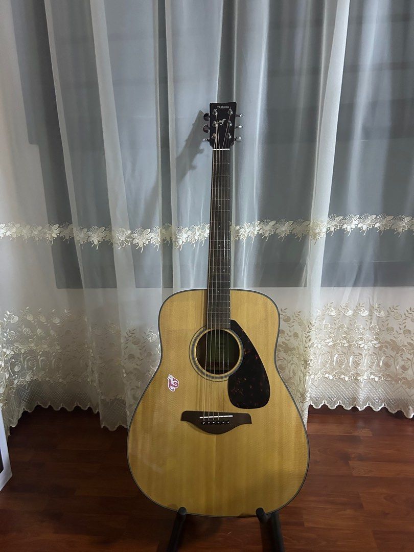 Yamaha FG 800 Guitar, Hobbies & Toys, Music & Media, Musical Instruments on Carousell