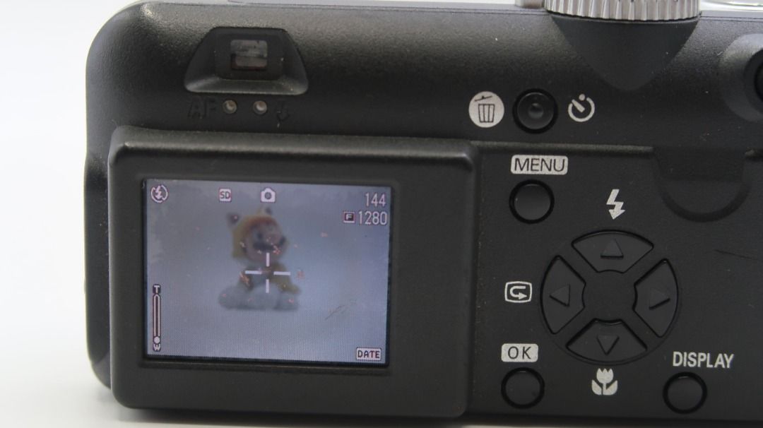 2002年 銀色理光Ricoh caplio RR30 相機 CCD數位相機 非常稀少 復古相機 老畫質 小紅書, 相機攝影, 相機在旋轉拍賣