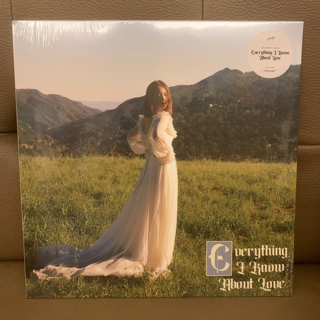 (現貨 LP 黑膠) Laufey - Everything I Know About Love (Debut Album / Vinyl ...