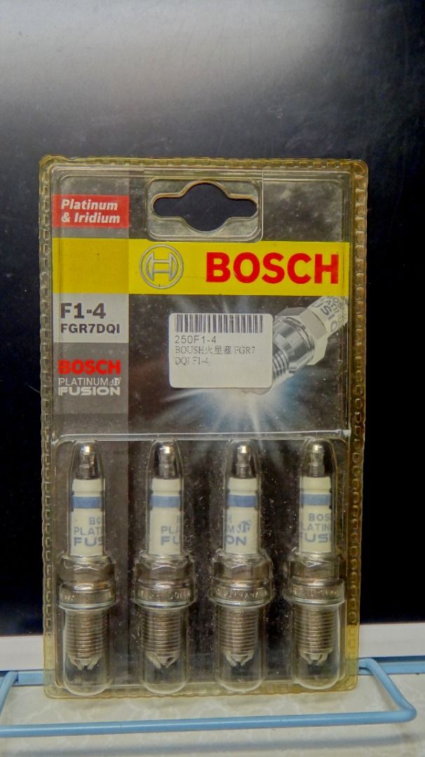 德國 F1-4 BOSCH火星塞 FGR7 (四顆只有一組) 全新, 汽機車零配件在旋轉拍賣