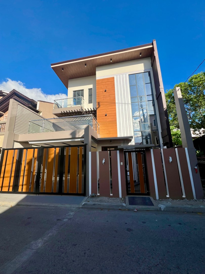 Bnew for sale house in greenwoods executive village pasig/cainta/taytay ...